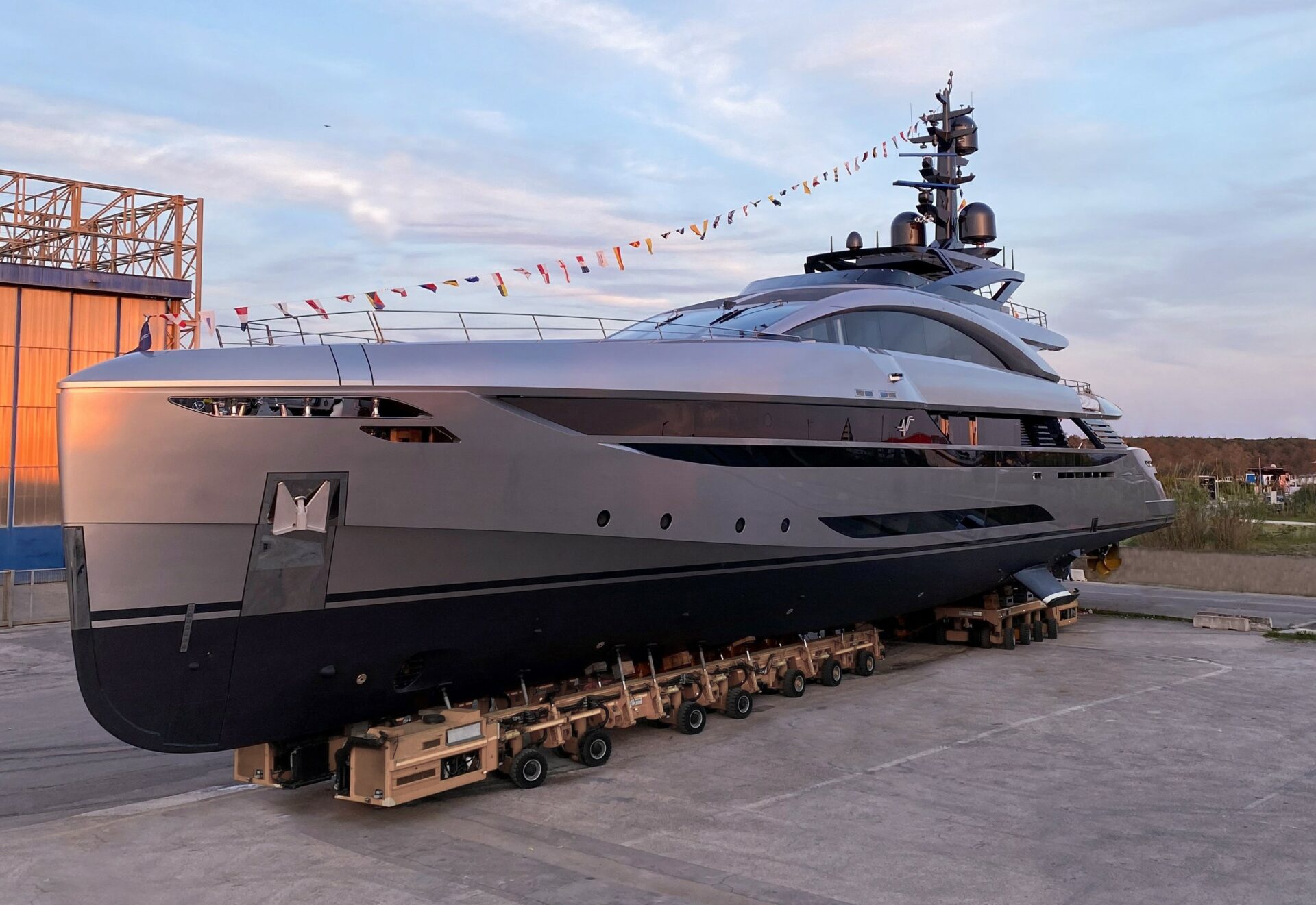 Rossinavi's first hybrid yacht with artificial intelligence is the No ...
