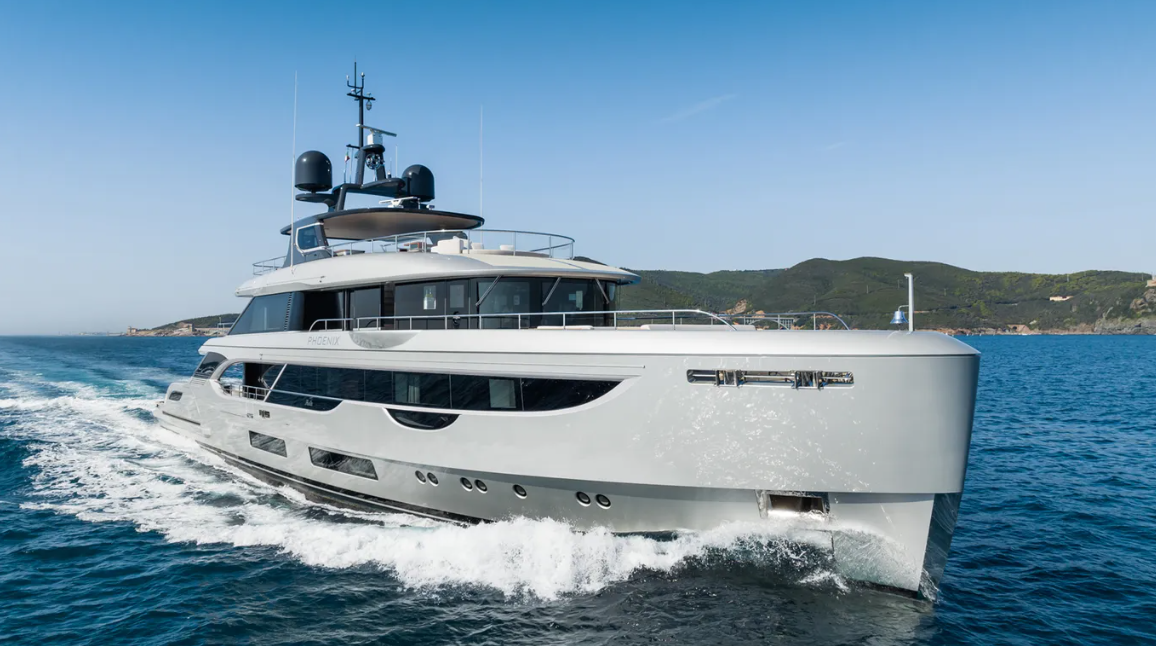 Venduto Phoenix, un Benetti Oasis 40 metri - SuperYacht24