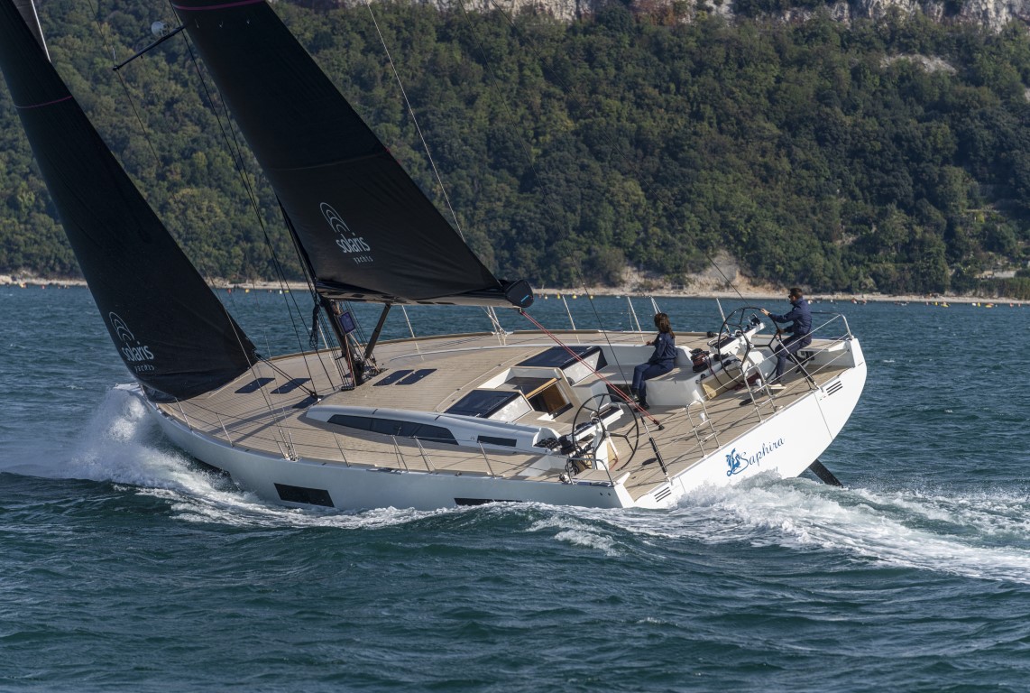 Solaris Yachts presenta il nuovo 55 - SuperYacht24