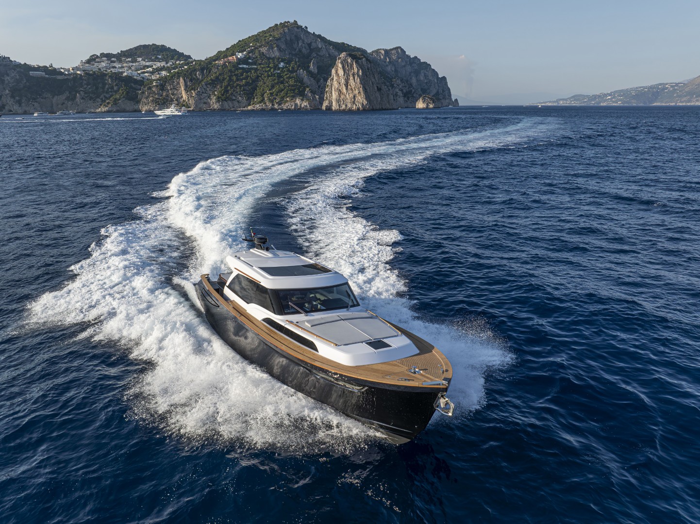 Ad Astra 60: Piloda Yachting's lobster boat designed for the ...